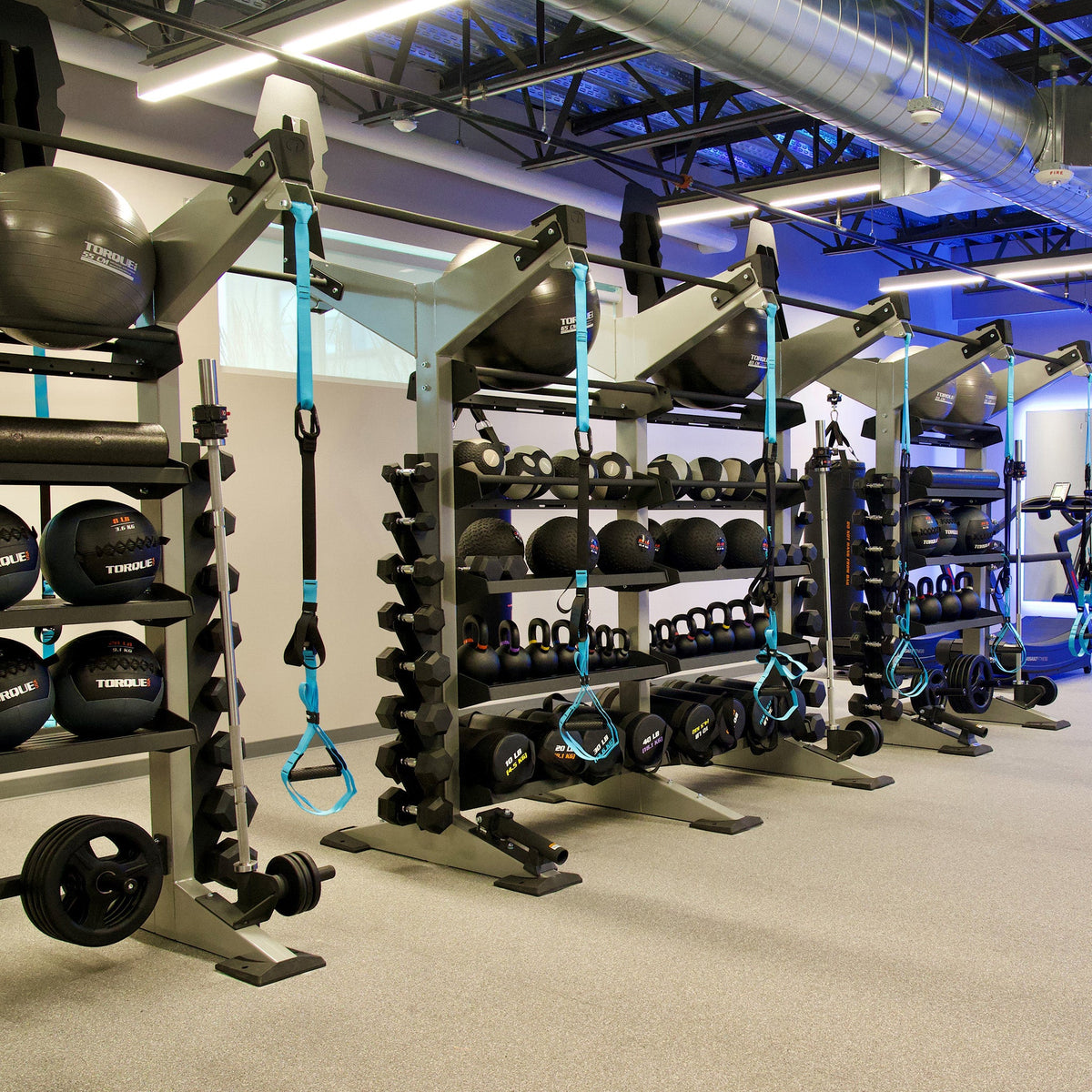 X-CREATE – Fit Into Shape - Commercial